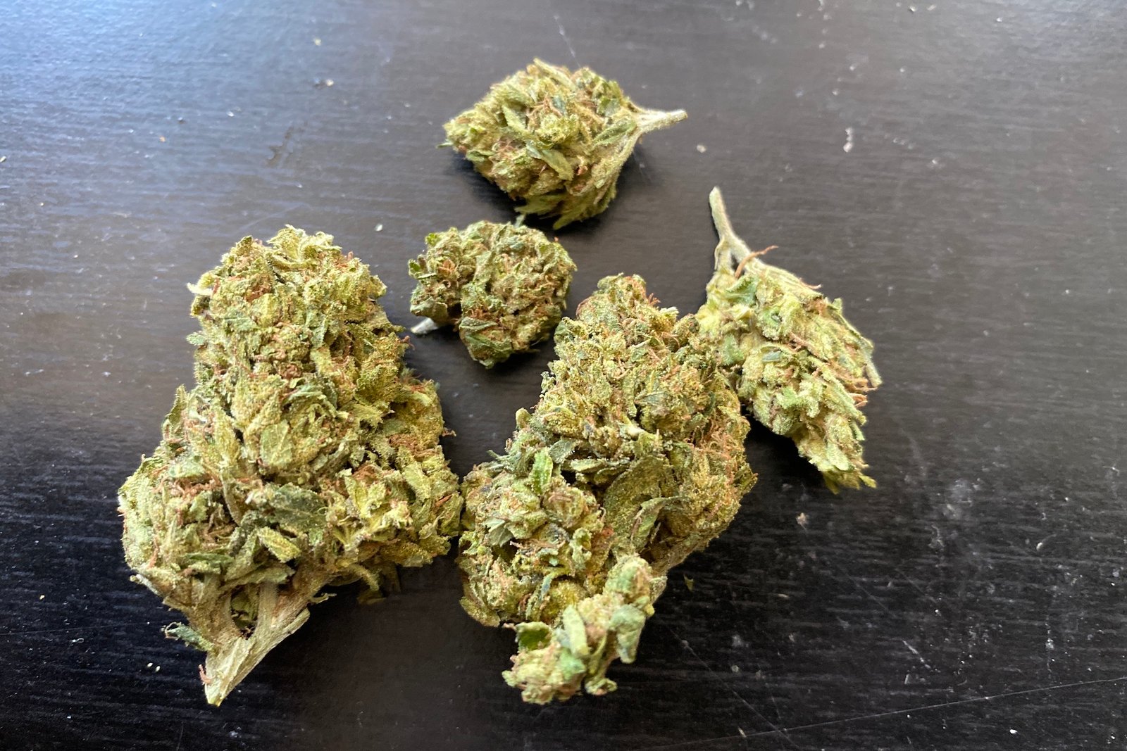 How to Take Good Photos of Weed | gentlemantoker.com